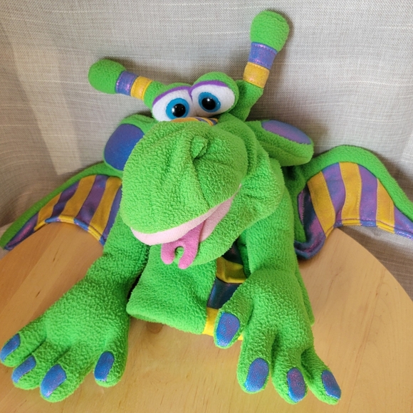 Melissa & Doug | Toys | Melissa Doug Dragon Puppet Smoulder Soft Toy ...